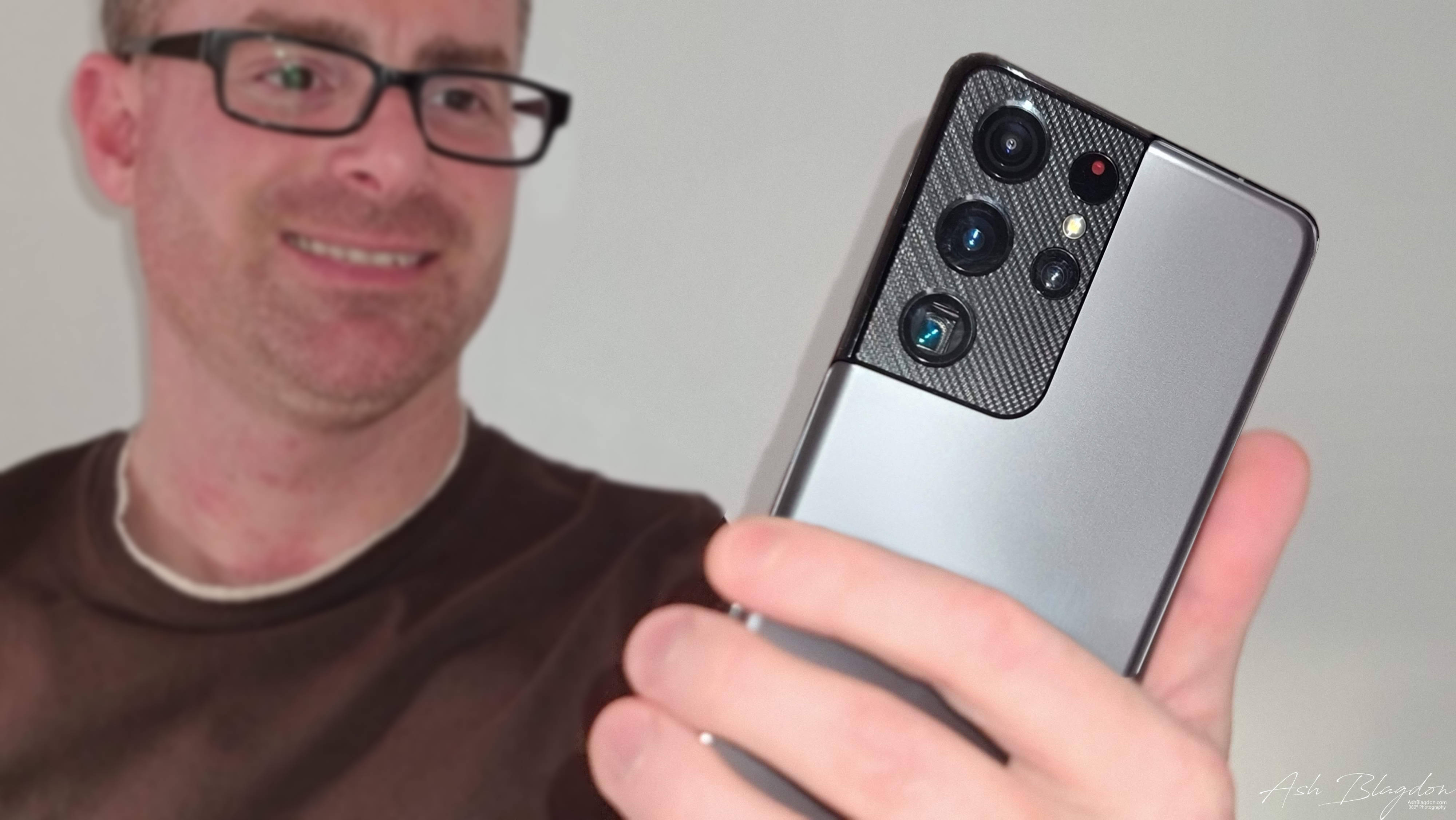 Samsung Galaxy S21 Ultra Hands on Review - Ash Blagdon 360º Photography